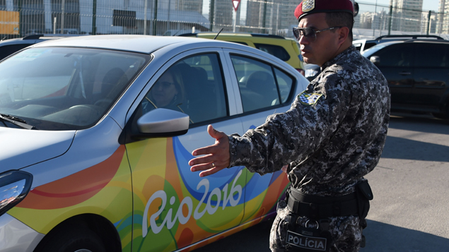 VIDEO: Rio police say 'Welcome to hell'