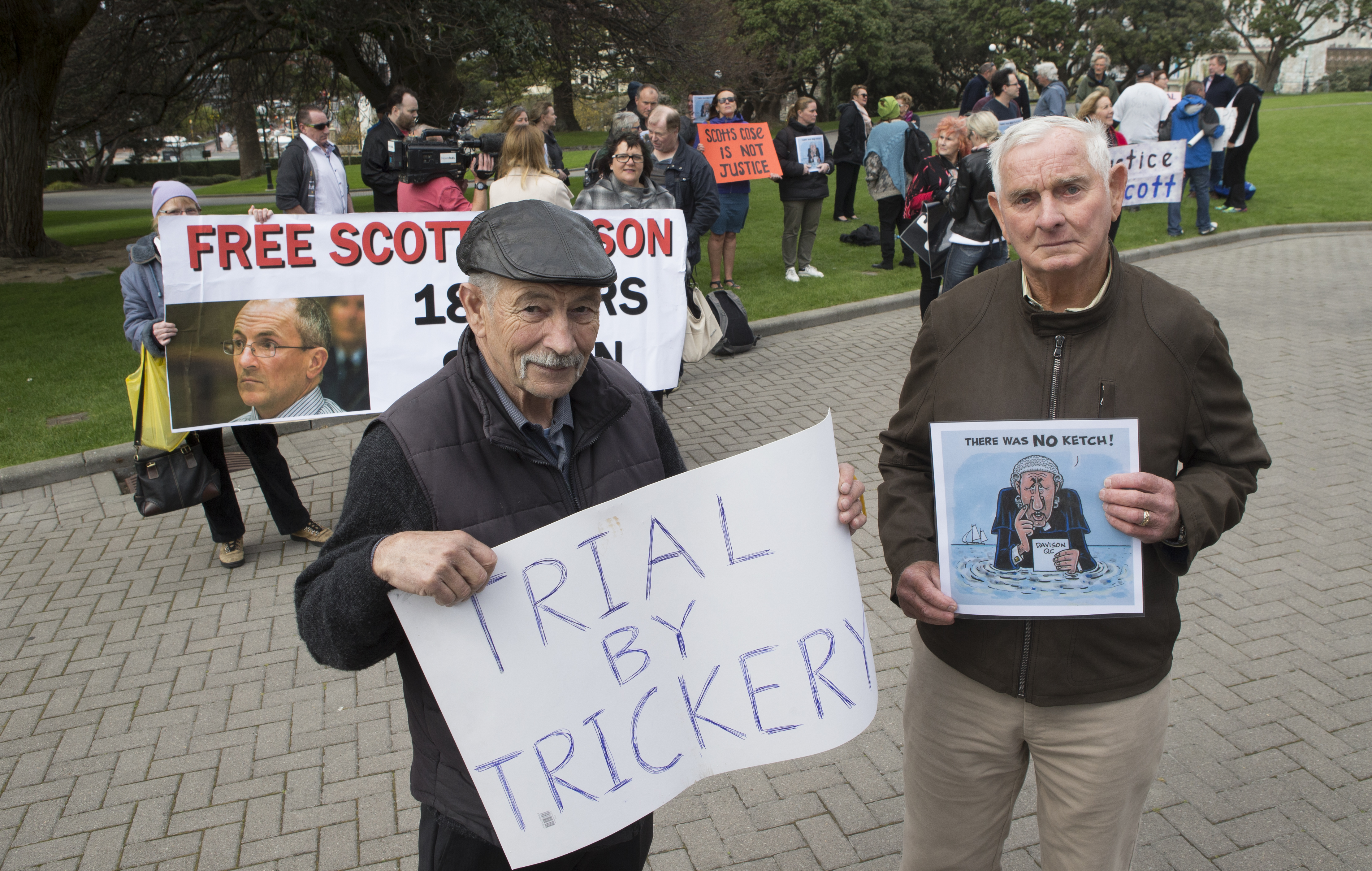 Protesters call for new look at Scott Watson case