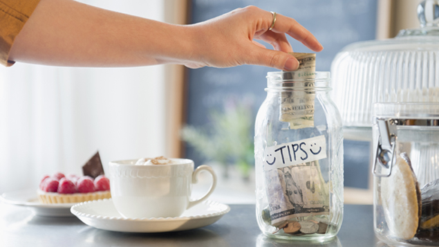Kevin Milne: Should we encourage tipping in New Zealand?