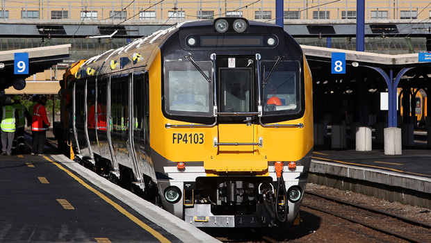 Rail strike off, Wellington trains back on