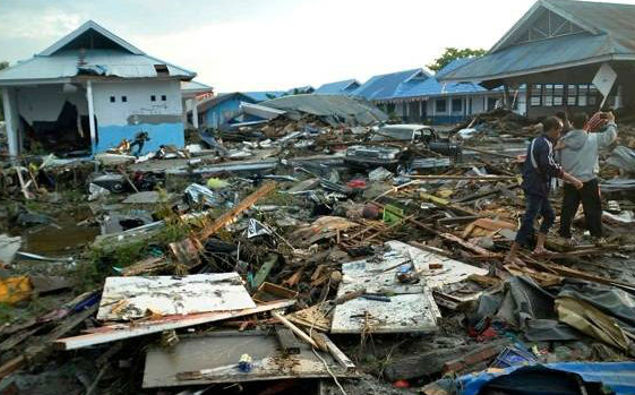 Death toll climbs: Indonesia devastated by natural disaster