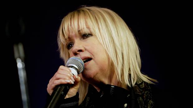 Sharon O'Neill talks upcoming tour