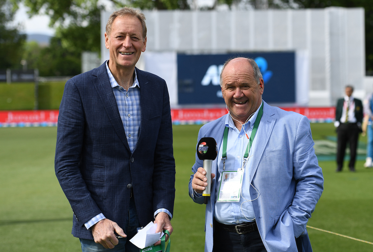 Waddle used to bowl medium skimmers: Coney