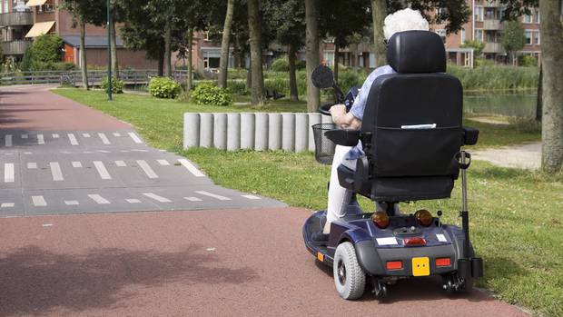 'Thug life koro': Mobility scooter tackles notorious Auckland roundabout