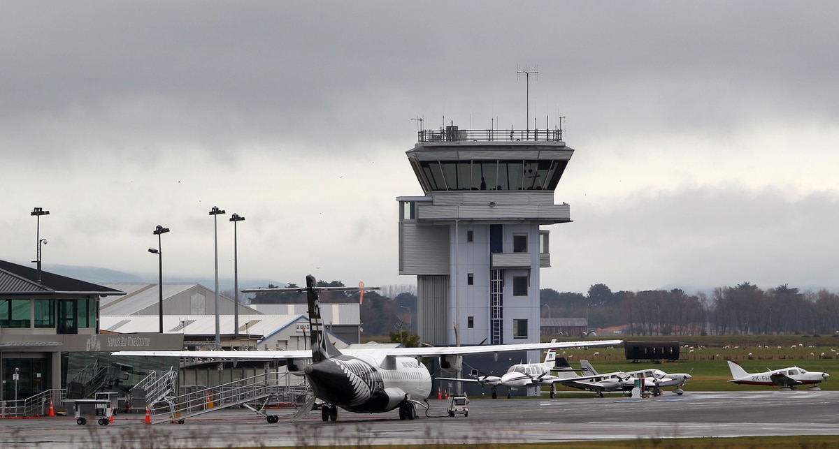 Air traffic control services to be withdrawn from seven airports