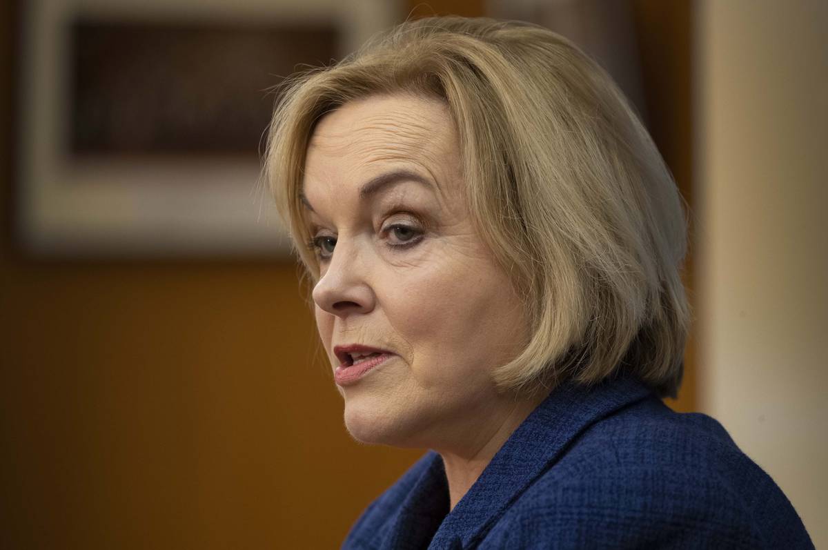 Francesca Rudkin: We've adapted to Covid - why can't politicans?