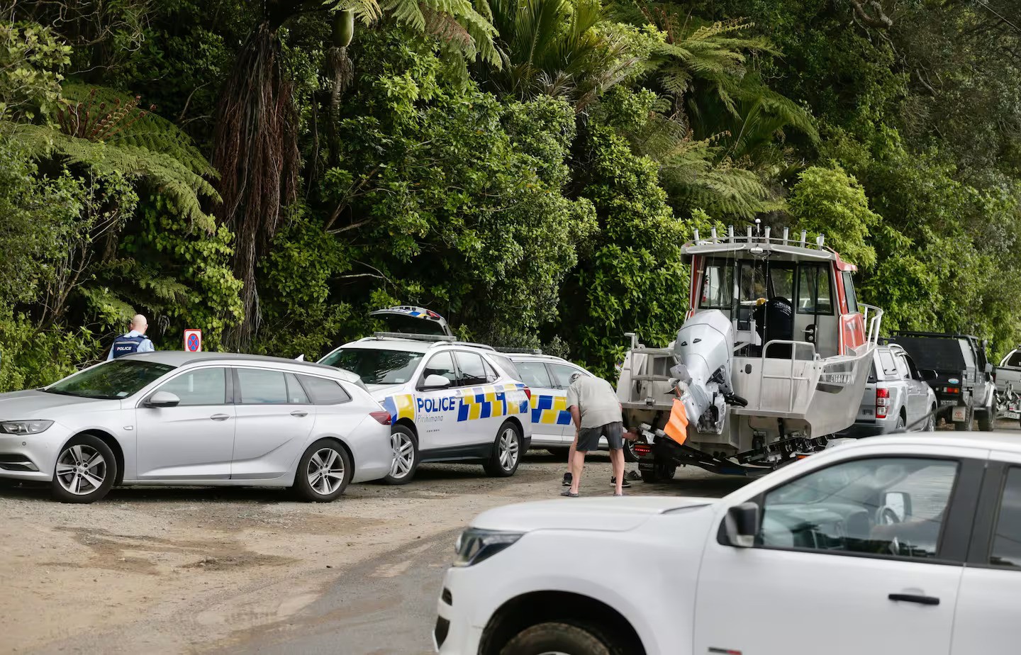 One person dead after boat capsizes on Auckland’s Manukau Harbour