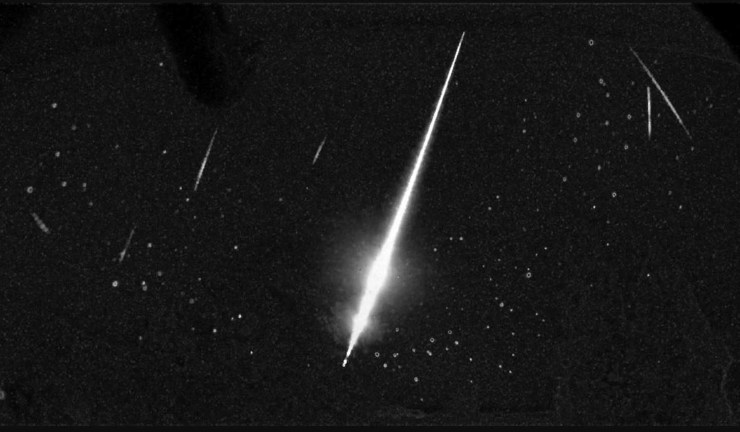 Watch: Video of fireball falling on NZ, over 4 billion-year-old rock ...
