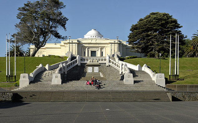 Wanganui divided once again over name change