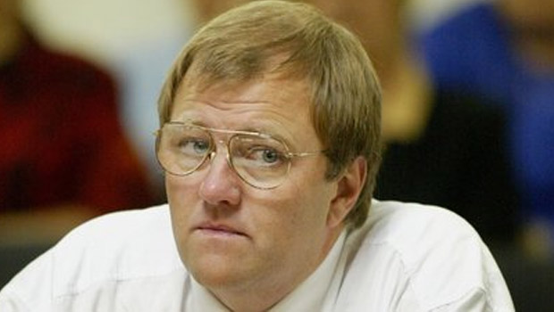 Re-trial set for Mark Lundy