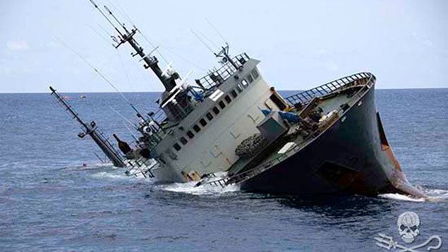 Sea Shepherd crew rescue poachers