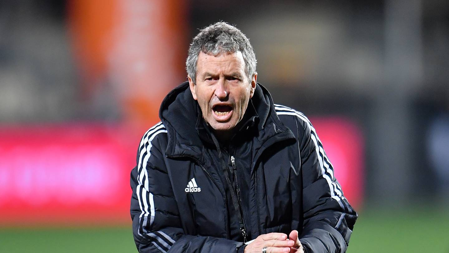 Phil Gifford talks All Blacks and Black Ferns