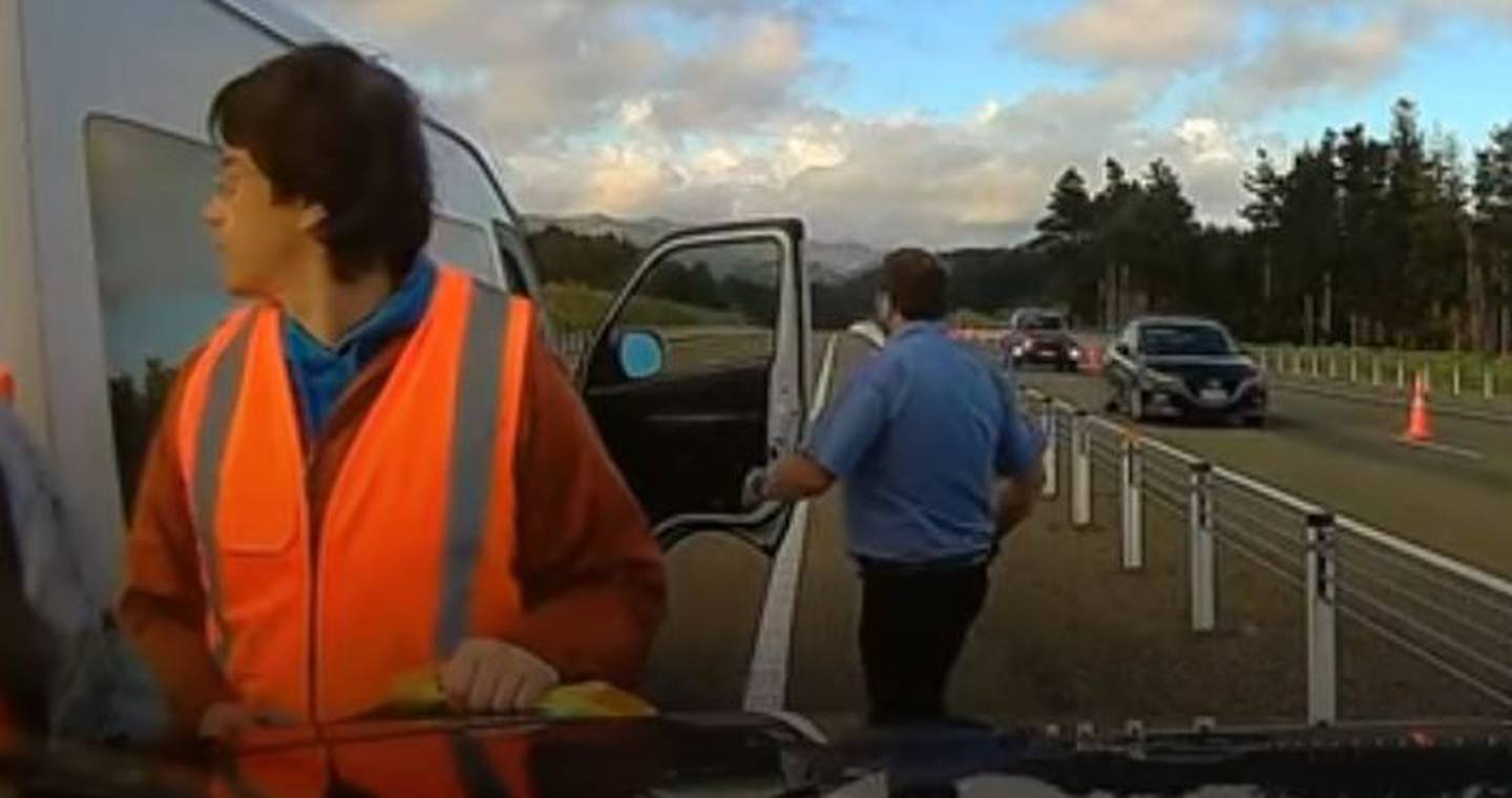 Man who removed Transmission Gully protesters says most people support ...
