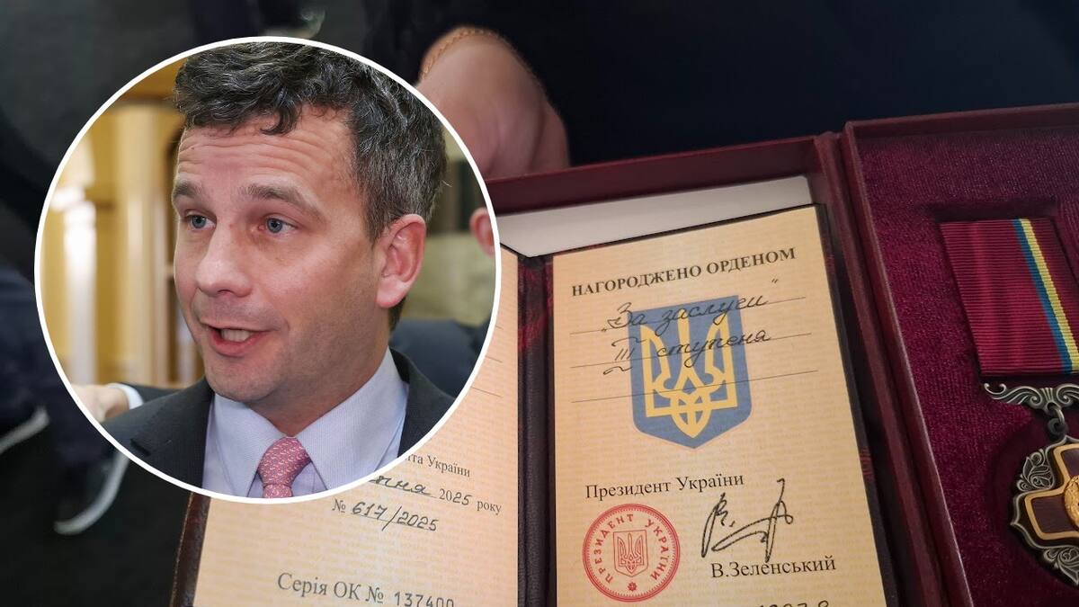 Russia-Ukraine War: Volodymyr Zelenskyy awards David Seymour with ...