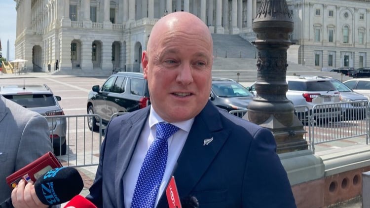 National and Christopher Luxon surge as Labour tumbles - poll