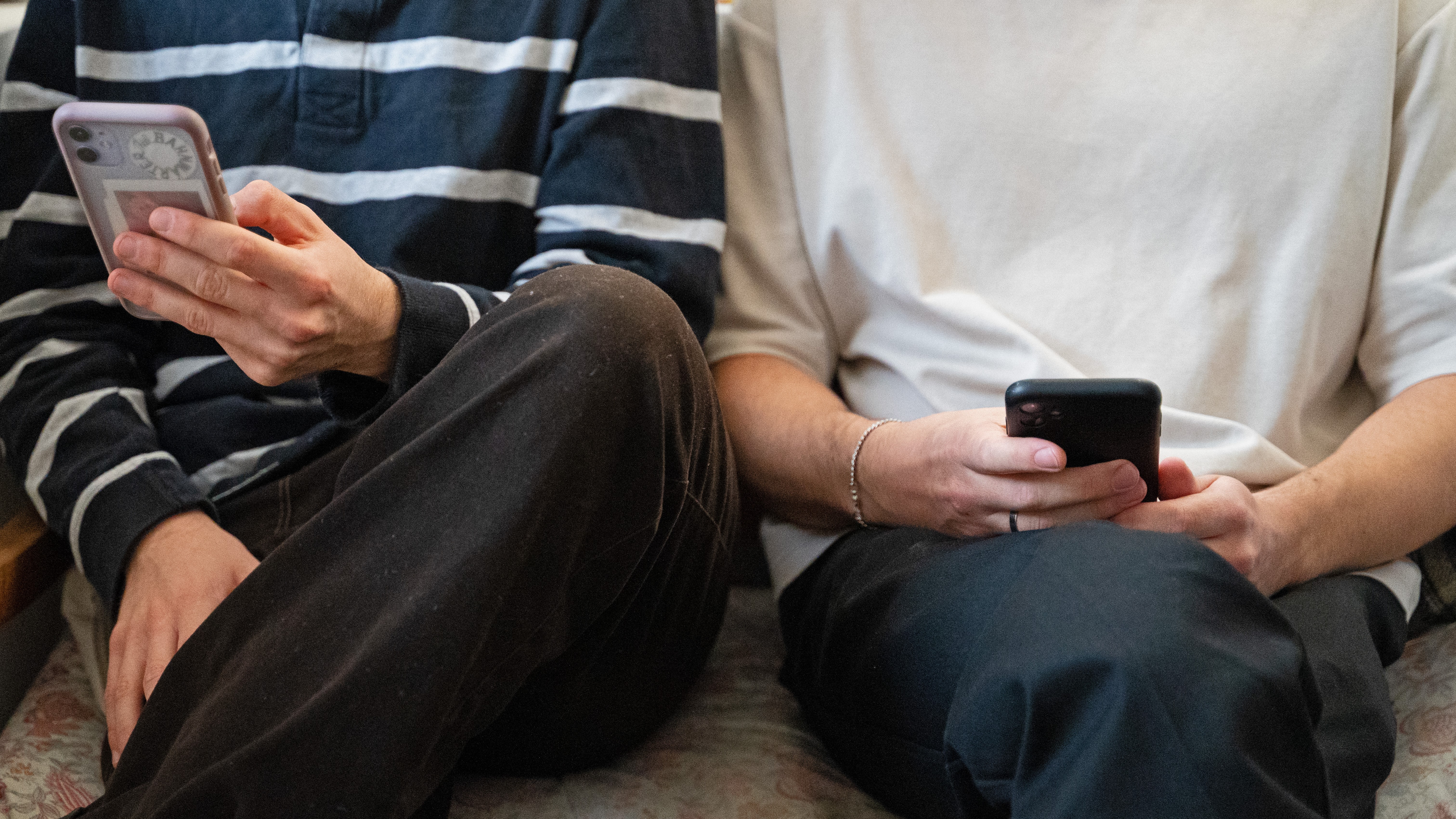 Author of the book 'The Anxious Generation', Jonathan Haidt, talks ...