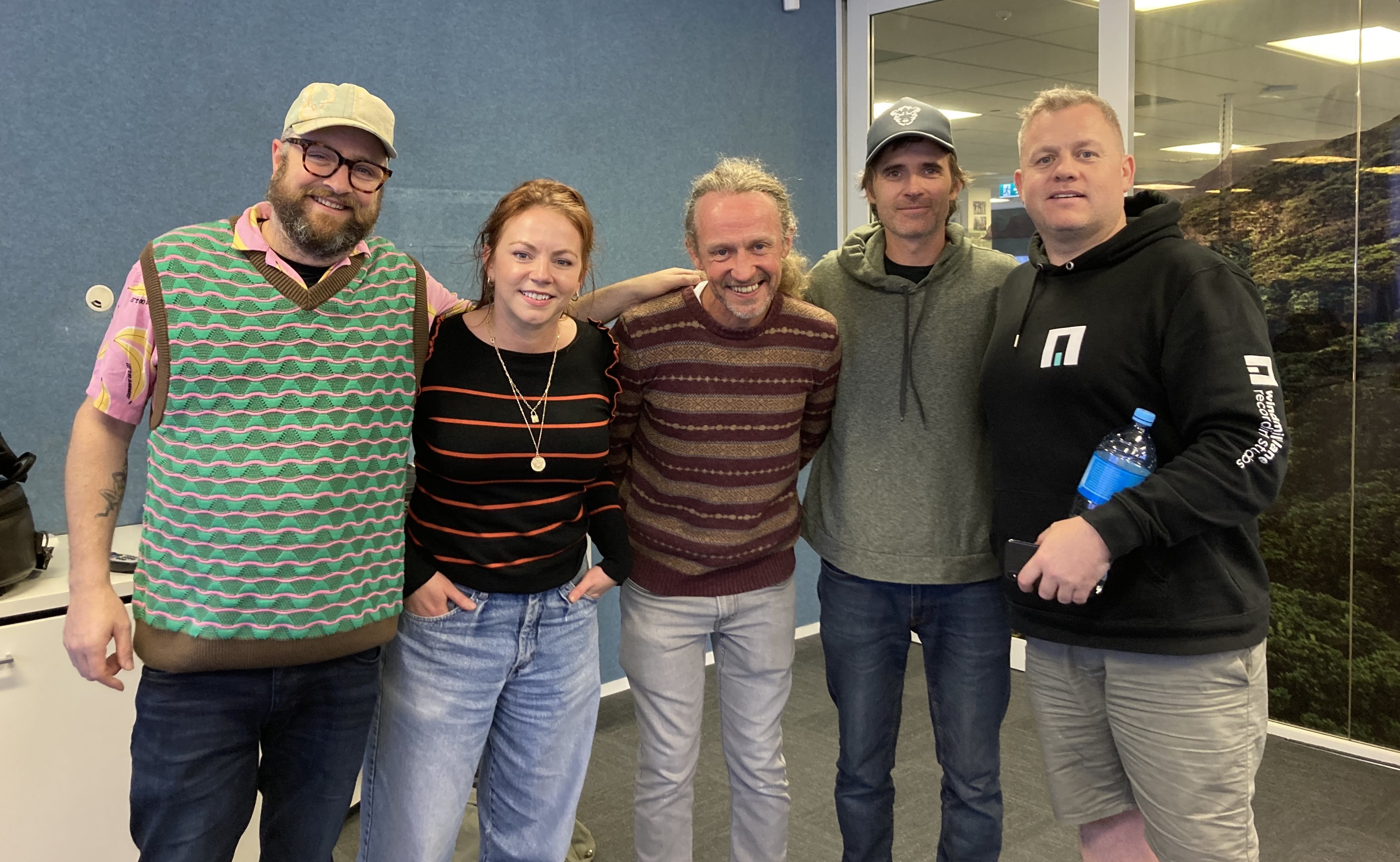 Irish music group 'Gráda' reunite for a nationwide tour and perform ...