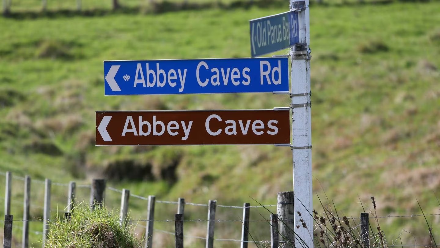 'One way in and one way out': Veteran guide describes Abbey Caves