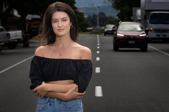 Alayna Powley: Kiwi R'n'B artist with an acoustic performance ahead of ...