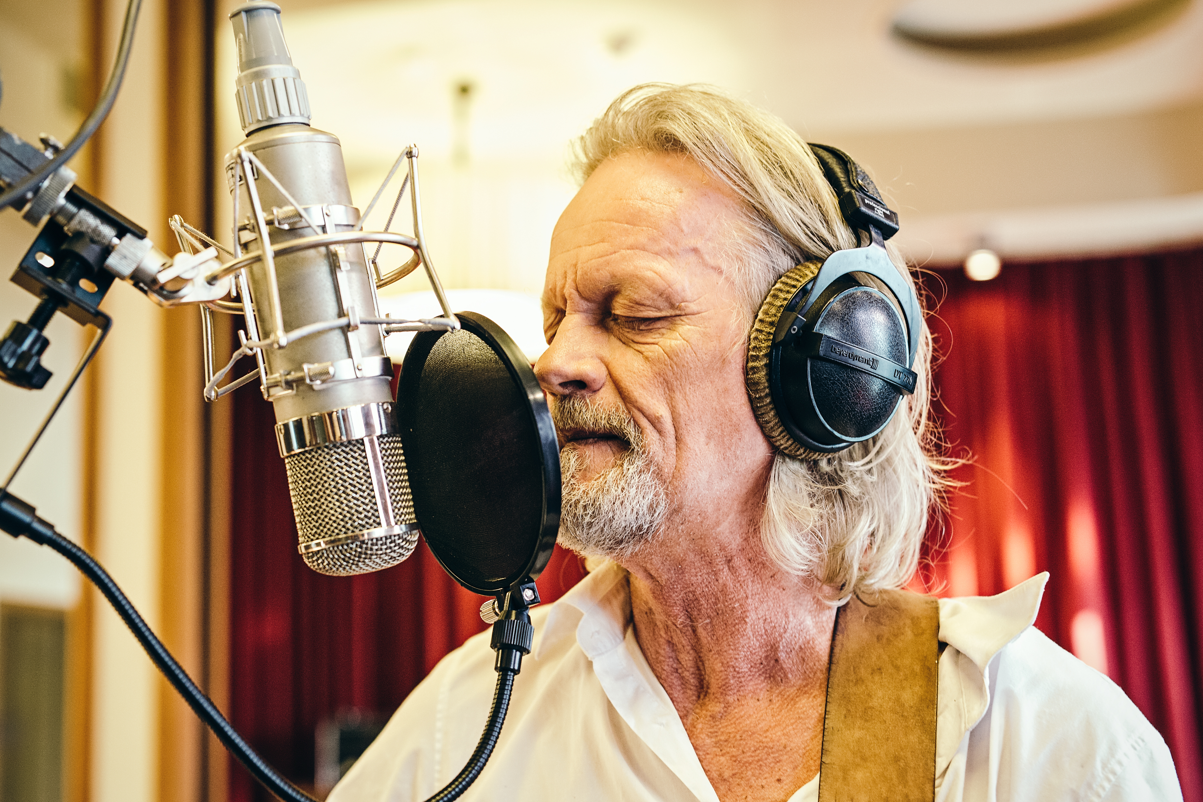 Musician Derek Lind tells John Cowan all about what his Christian faith ...