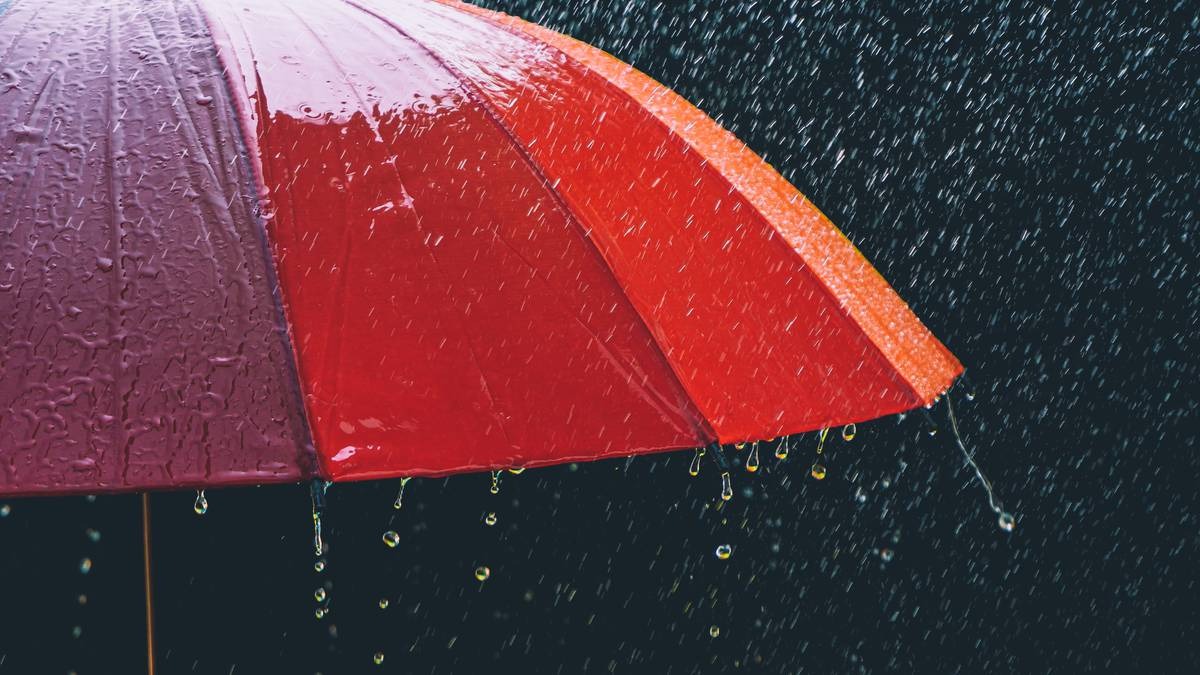 Red rain warning for Westland, up to 800mm predicted