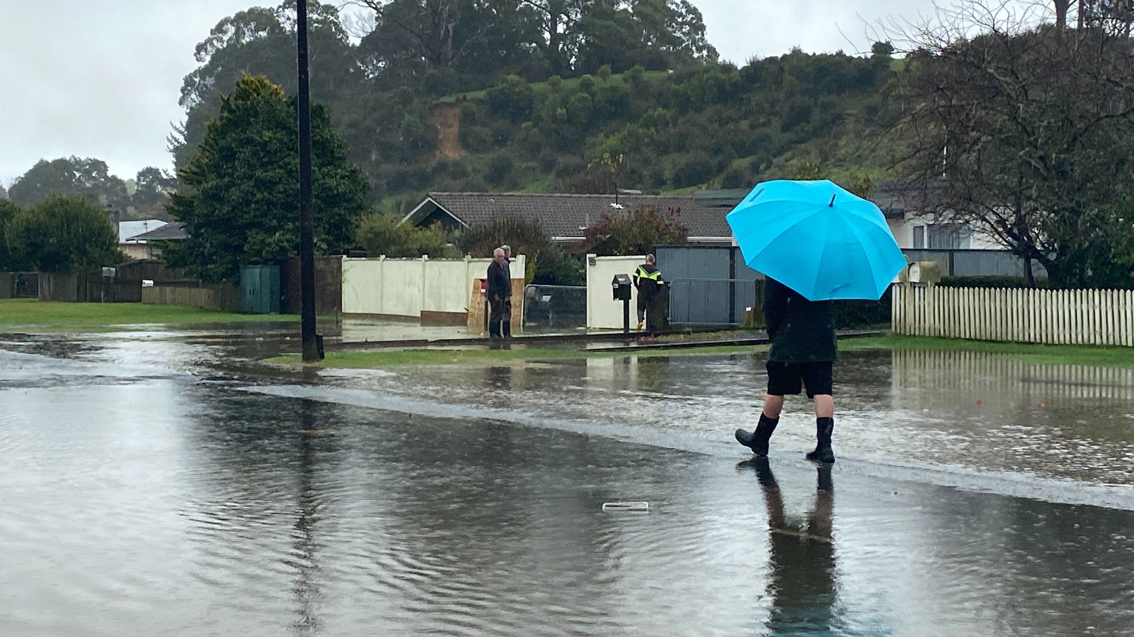 Weather: Flooding across the country severe weather advisories issued ...