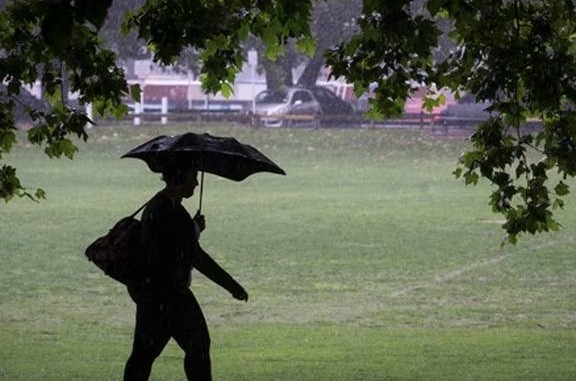 ‘Severe weather incoming’: Heavy rain and strong winds to hit Auckland ...